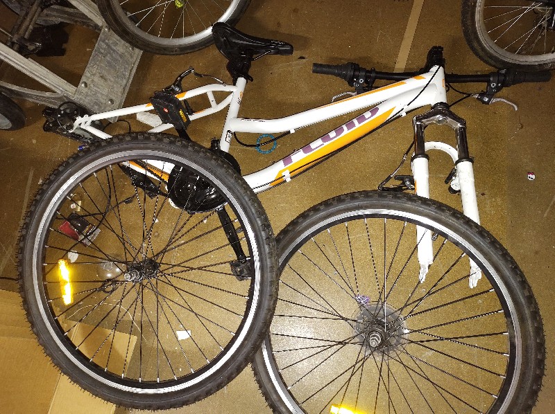 iBidOnStorage.com.au - Auction - 16757350578511