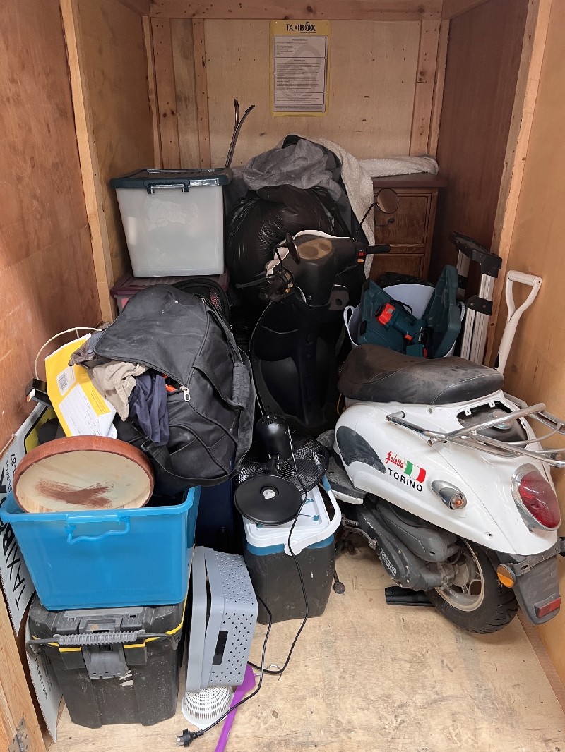 iBidOnStorage.com.au - Auction - 16818695597143