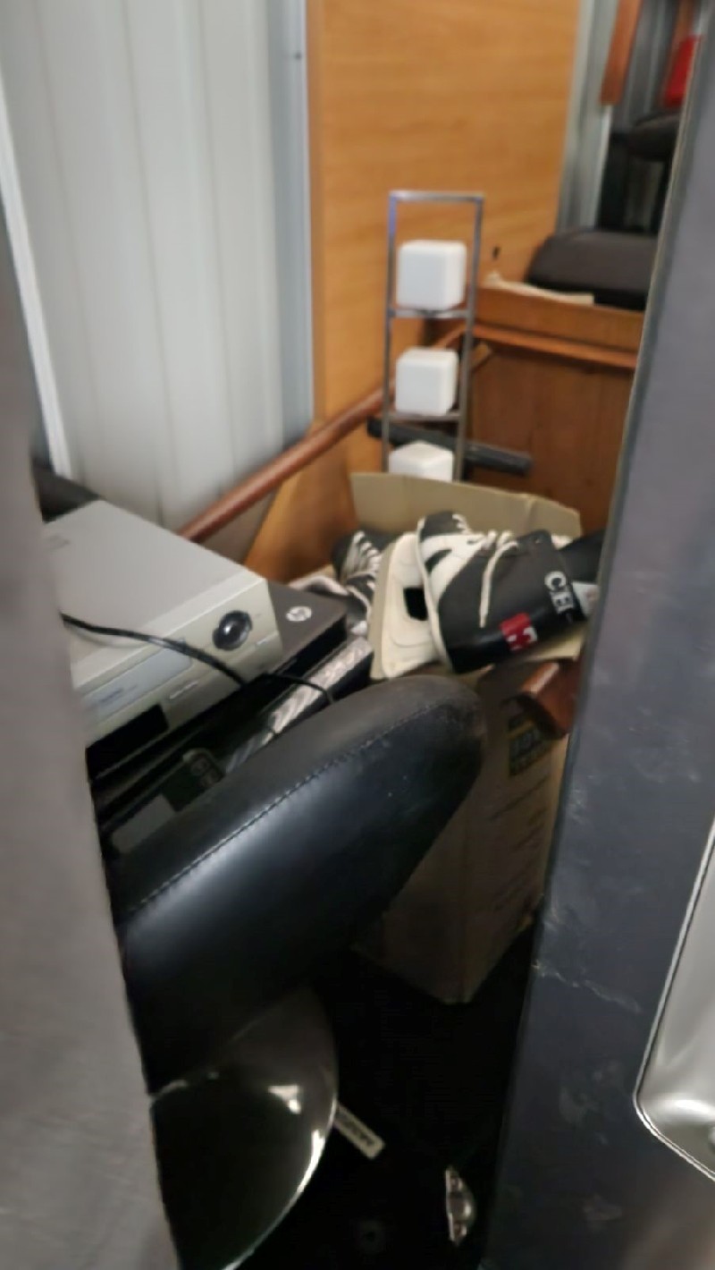 iBidOnStorage.com.au - Auction - 16861093183059