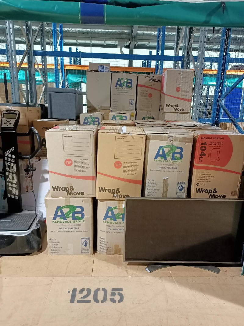 iBidOnStorage.com.au - A2B Storage Auction - 16889750999212