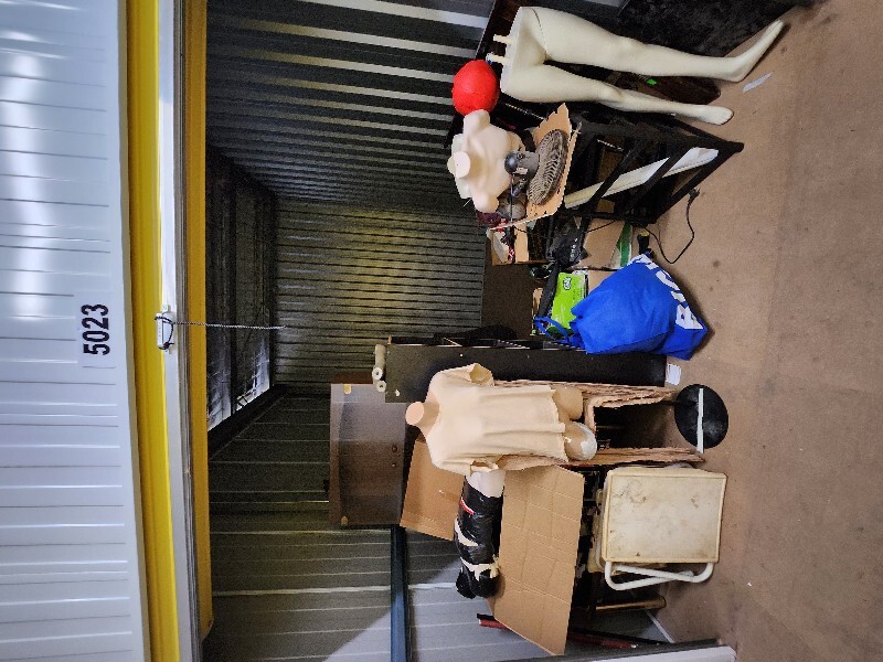 iBidOnStorage.com.au - Auction - 16903404256200