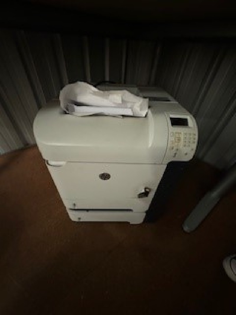 iBidOnStorage.com.au - Box and Lock Self Storage Auction - 17085709892235