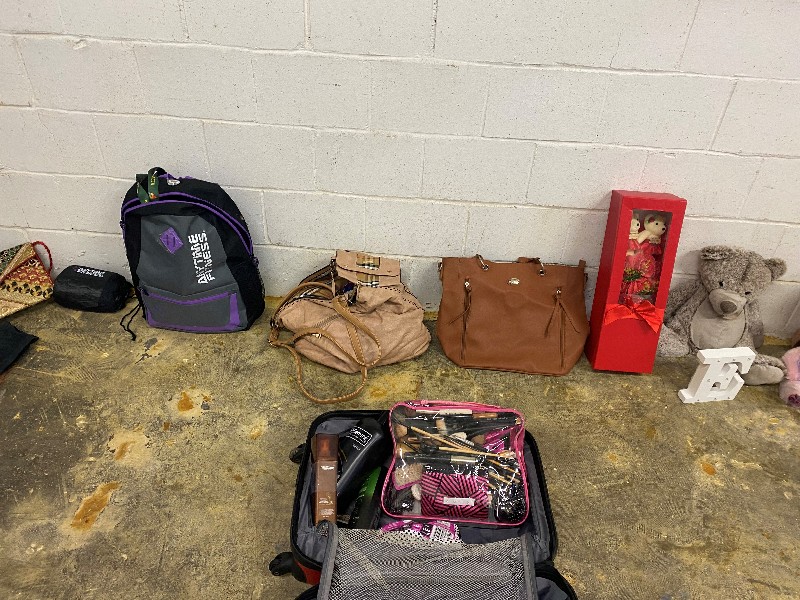 iBidOnStorage.com.au - Auction - 17096105368236