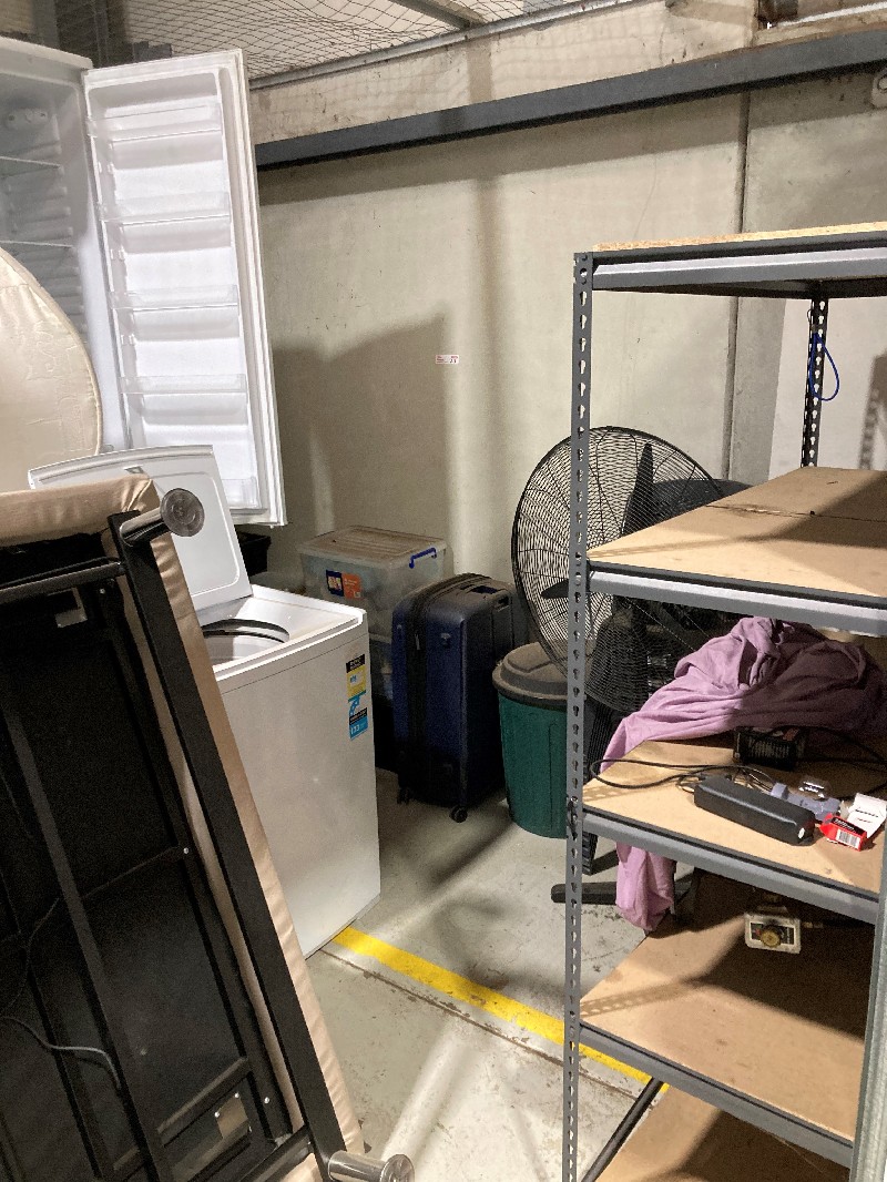 iBidOnStorage.com.au - Auction - 17155758323877