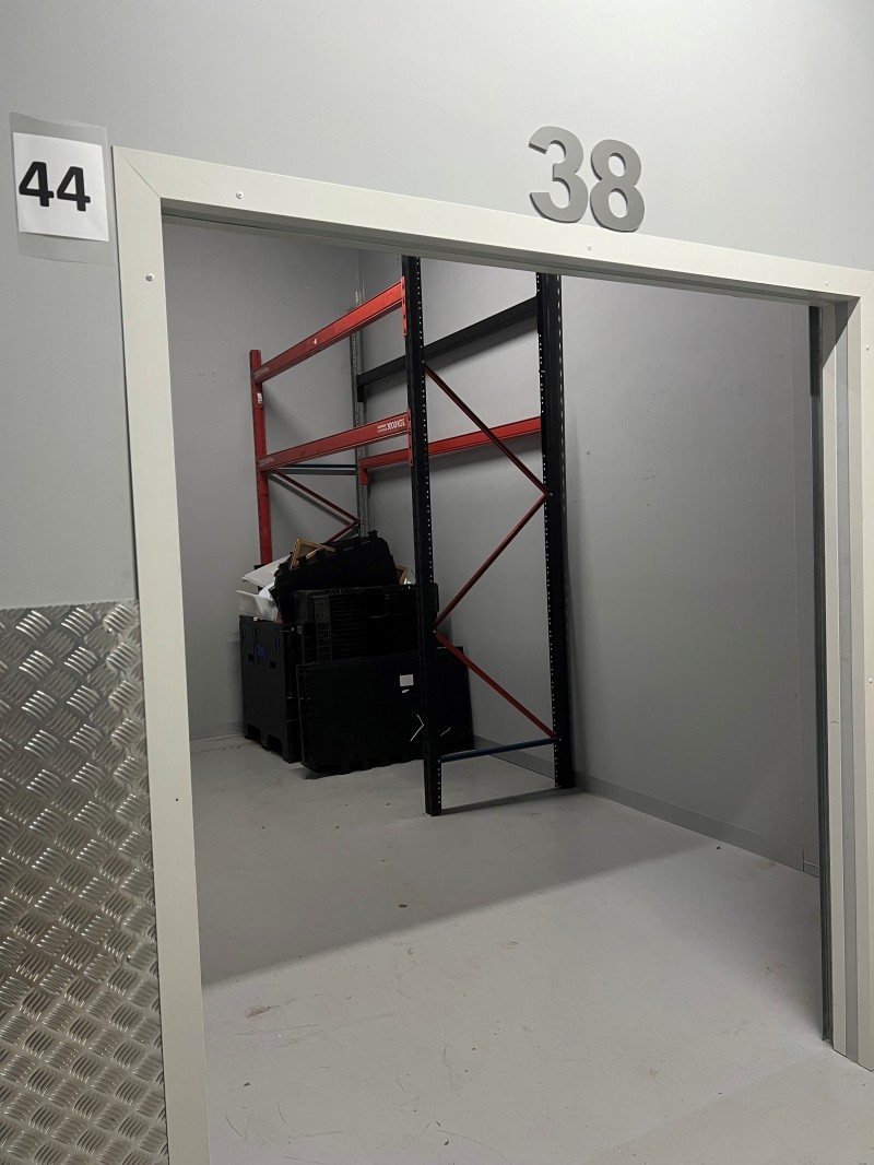 iBidOnStorage.com.au - Auction - 17218755744835