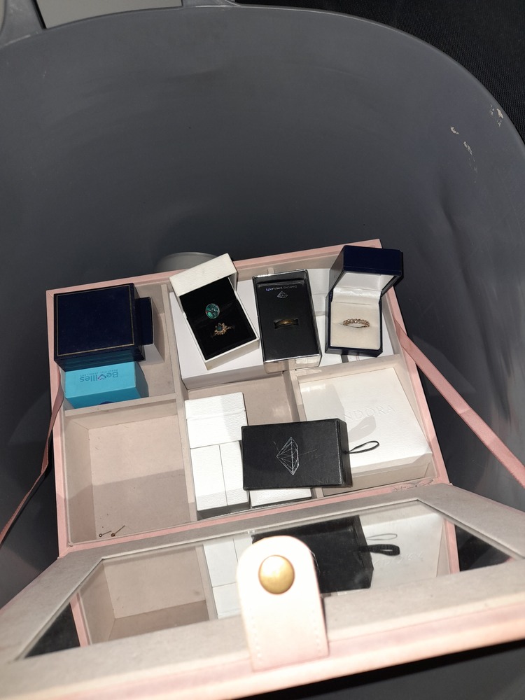 iBidOnStorage.com.au - Auction - 17242136317268