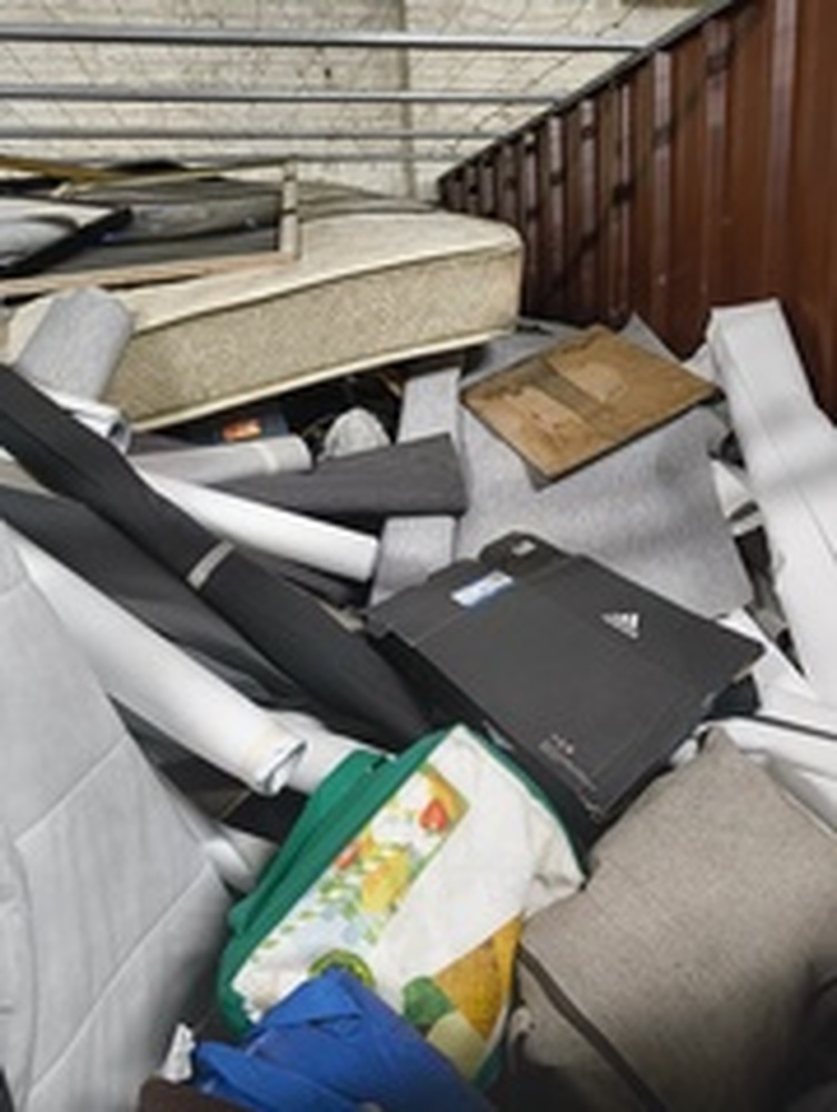 iBidOnStorage.com.au - Auction - 17267105353357