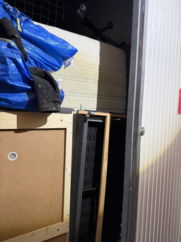 iBidOnStorage.com.au - Auction - 17321636085168