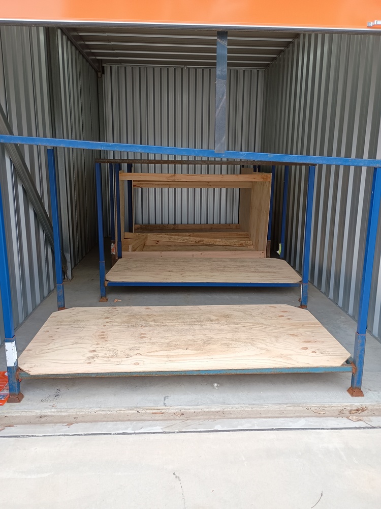 iBidOnStorage.com.au - Kennards Self Storage Auction - 17391516802802