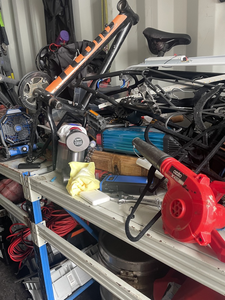 iBidOnStorage.com.au - Auction - 17398414085959