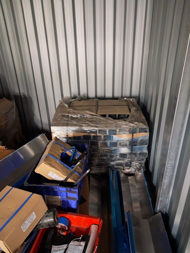 iBidOnStorage.com.au - Auction - 17412340938712