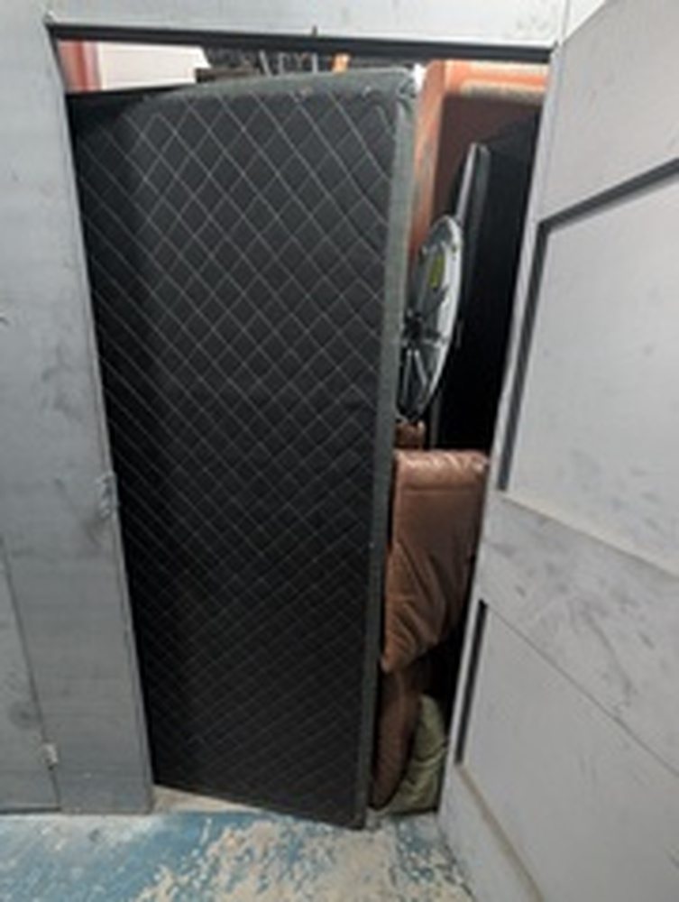iBidOnStorage.com.au - Auction - 17413127922973