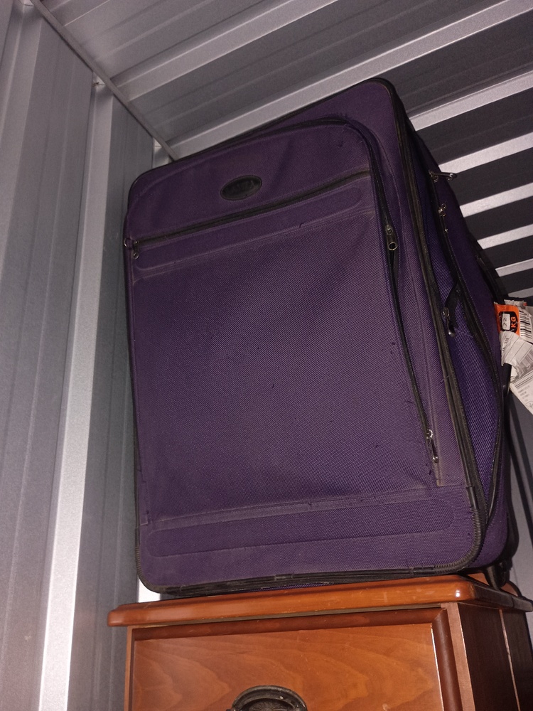 iBidOnStorage.com.au - Kennards Self Storage Mayfield Auction ...