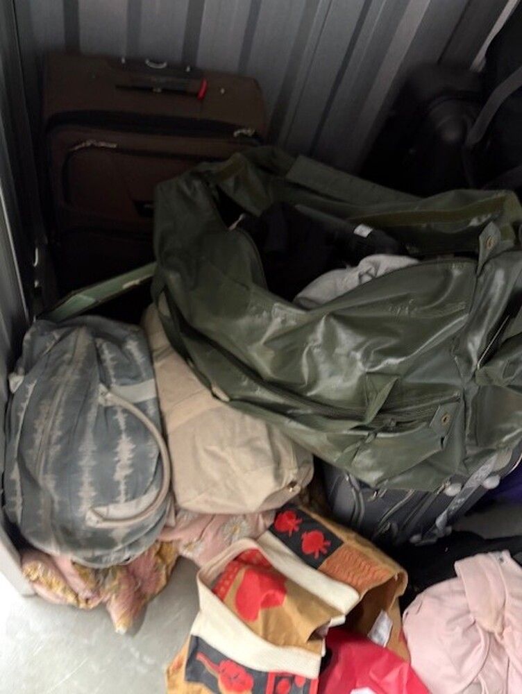 iBidOnStorage.com.au - StorHub Auction - 17464204237796