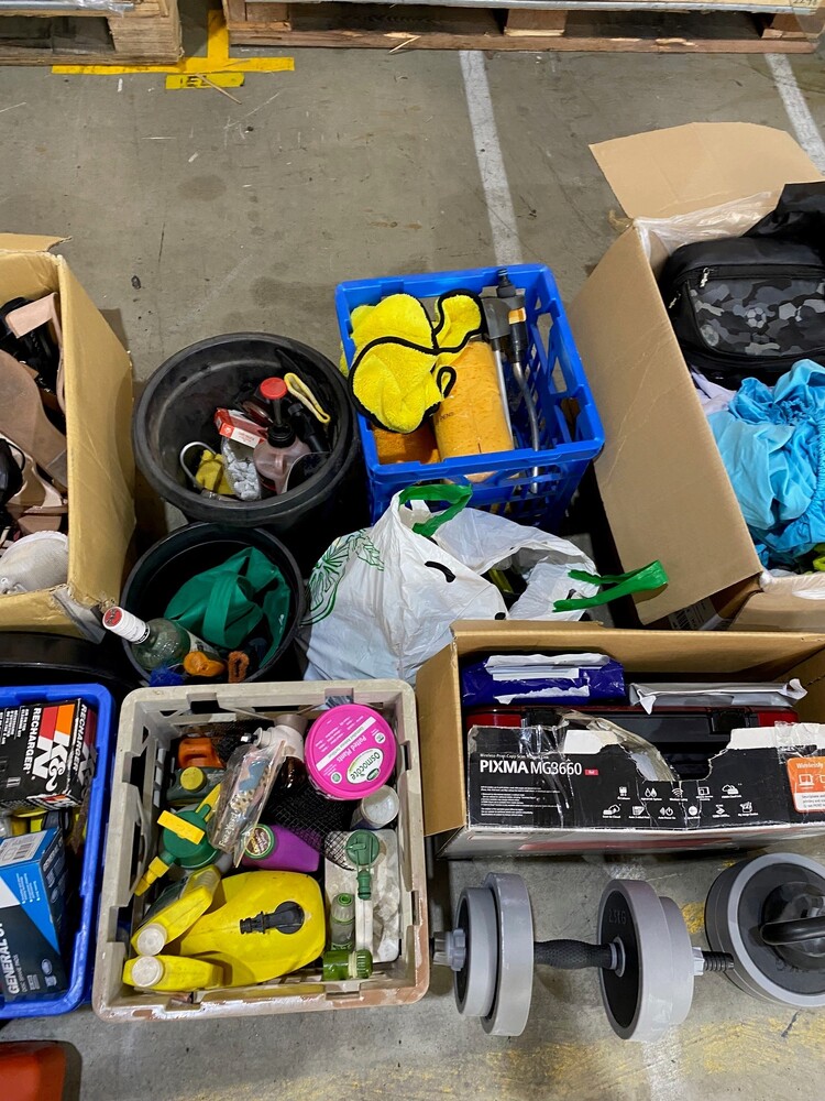 iBidOnStorage.com.au - Auction - 17483215746106