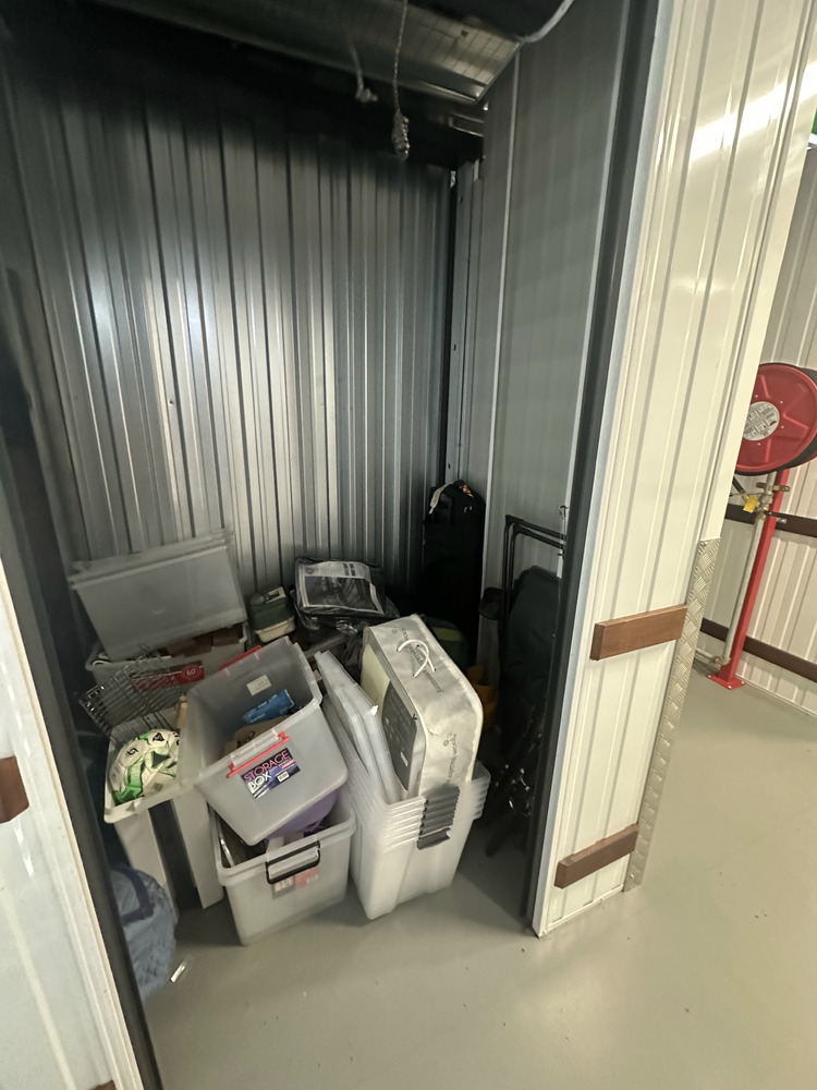 iBidOnStorage.com.au - Auction - 17490174037069