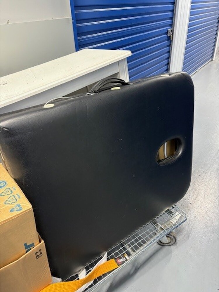 iBidOnStorage.com.au - Auction - 17556559818179